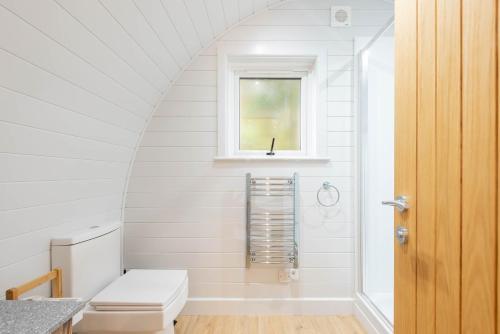 The Plough Inn Cabins, Ramsden (updated prices 2025)