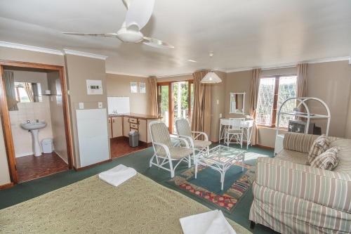 Pine Lodge Resort, Port Elizabeth (updated prices 2025)