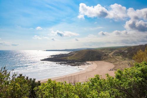 3 The Bay, Coldingham (updated prices 2024)