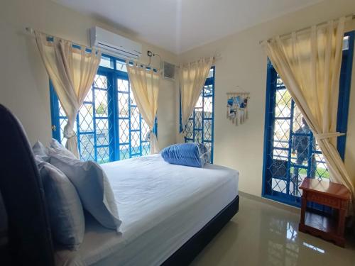 Villa Kota Bunga M7 01, Cikundul (updated prices 2024)