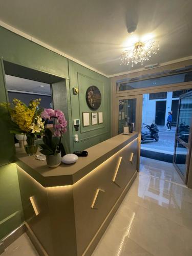 HOTEL LOUVAIN, Paris (updated prices 2024)