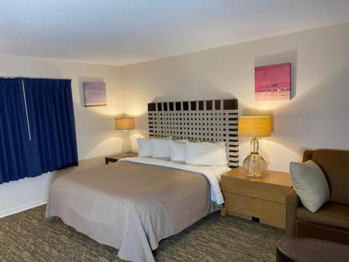 Camp Inn Lodge, Au Sable (updated prices 2024)
