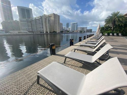 Intercoastal View Miami Beach 1B/1B, Hallandale Beach (updated prices 2024)