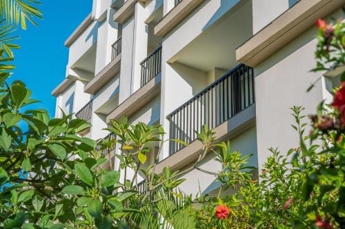 Cross Vibe Paasha Atelier Bali Kuta, Kuta (updated prices 2025)
