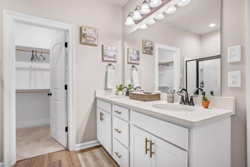 Oasis of Relaxation next to LSU perfect for groups, Baton Rouge ...