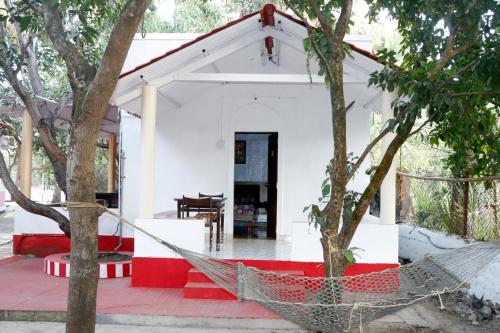 White Sand Resort Manori Mumbai Malad West, Mumbai (updated prices 2024)