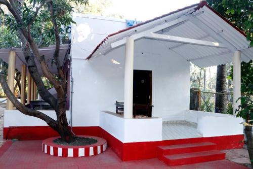 White Sand Resort Manori Mumbai Malad West, Mumbai (updated prices 2024)