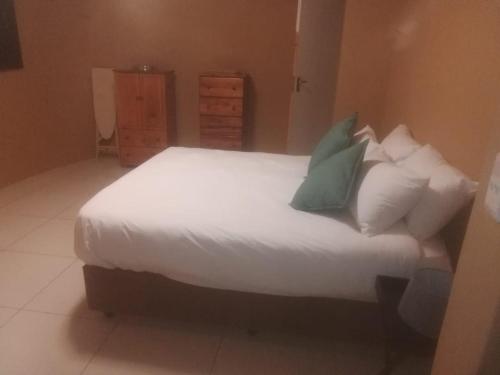 Cacadu Country And Retreat Stay, Lady Frere (updated prices 2024)