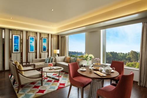 WOW Crest, Indore - IHCL SeleQtions, Indore (updated prices 2025)