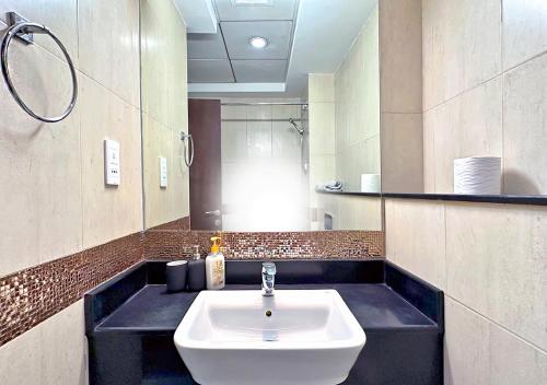 Lovely Studio Apartment in Hanover Square, JVC, Dubai (updated prices 2024)