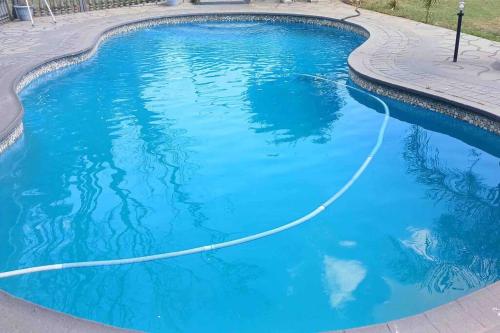 Poolside cottage, Germiston (updated prices 2024)