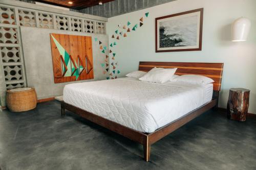 Puro Surf Hotel & Performance Academy, El Zonte (updated prices 2025)