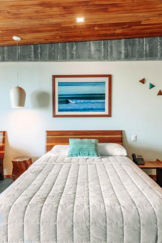 Puro Surf Hotel & Performance Academy, El Zonte (updated prices 2025)