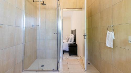 Meredale Lodge, Johannesburg, South Africa - Booking.com