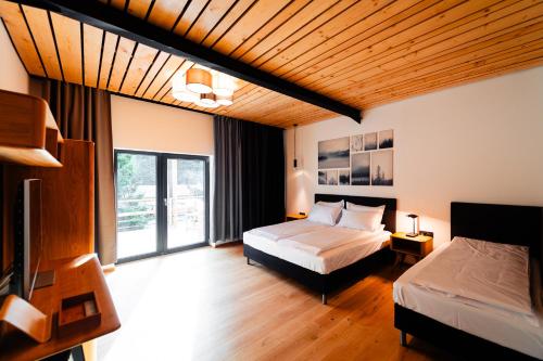 Complexul Turistic Cheile Butii, Câmpu lui Neag (prețuri actualizate 2025)