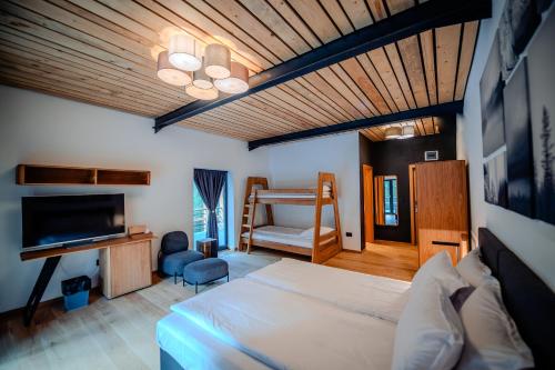 Complexul Turistic Cheile Butii, Cîmpu lui Neag (updated prices 2025)