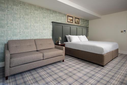 The Tynemouth Castle Inn - The Inn Collection Group, Tynemouth (updated ...