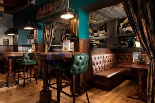 The Tynemouth Castle Inn - The Inn Collection Group, Tynemouth (updated ...