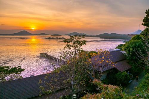 Victoria Cliff Hotel & Resort, Kawthaung, Kawthaung (updated prices 2025)