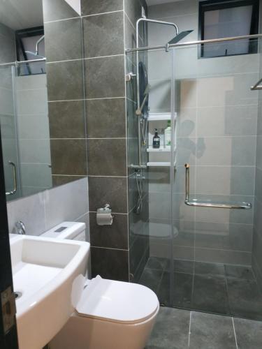 Twin Tower Residence Nearest walk JB custom Ciq by YHA, Johor Bahru ...