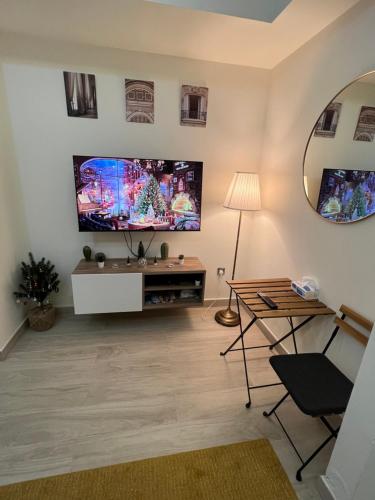 Modern Studio Center of Dubai, Dubai – Updated 2023 Prices