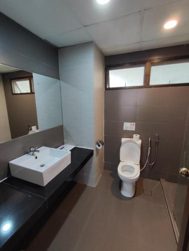 Sunrise View One Bedroom Apartment at Equatorial Hill Resort, Brinchang ...