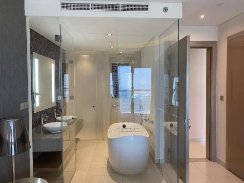 3BR - Damac Paramount - Pool View, Dubaj (aktualizované ceny na rok 2024)