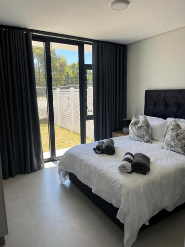 Flat 2 Block 15 Bellamare, Port Elizabeth (updated prices 2024)