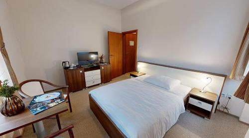 Apex Hotel, Báč (updated prices 2025)