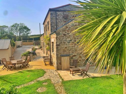Finest Retreats - Trenethick Barns, St. Agnes (updated prices 2024)