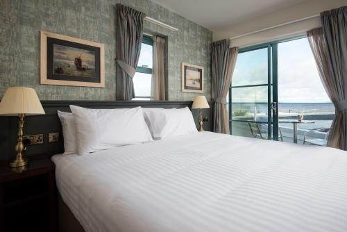 The Tynemouth Castle Inn - The Inn Collection Group, Tynemouth (updated ...