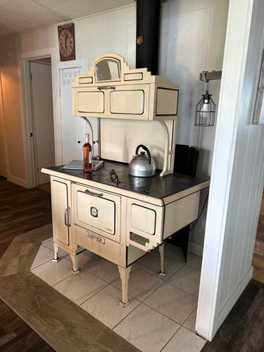 Chalet Le Shack O2, Stratford (updated prices 2024)