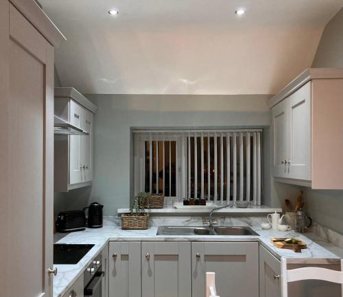 Tonn Ruray Sea View Luxury 2 Bed Apartment, Dundrum (updated prices 2024)