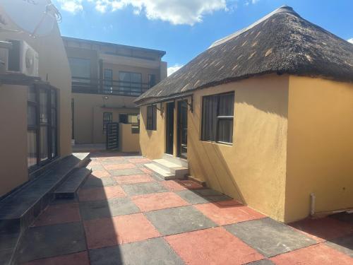 Sweet Nice Guest House, Ga-Rankuwa (updated prices 2024)