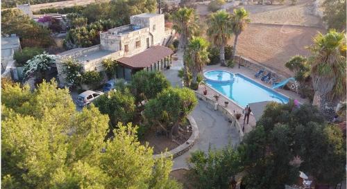 Ta' Karag Farmhouse, Għaxaq (updated prices 2024)