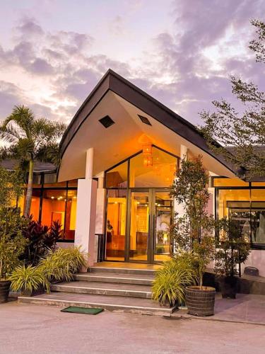 RL RESORT AND LEISURE PARK, Porac (updated prices 2024)