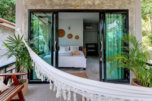 Why Nam Beach, Haad Yuan (updated prices 2024)