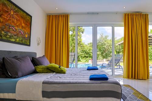 Sunset Hill - Aquamarine Pool Villa, Ulu Melaka (updated prices 2024)