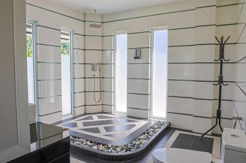 Sunset Hill - Aquamarine Pool Villa, Ulu Melaka (updated prices 2024)