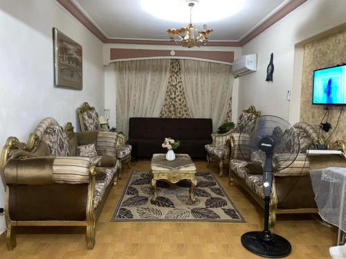 Almohandeseen Ahmed Orabi street near street Gameat Aldowal, Cairo ...