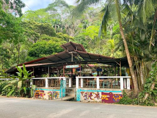 Rio Lindo Hotel, Dominical (updated prices 2025)