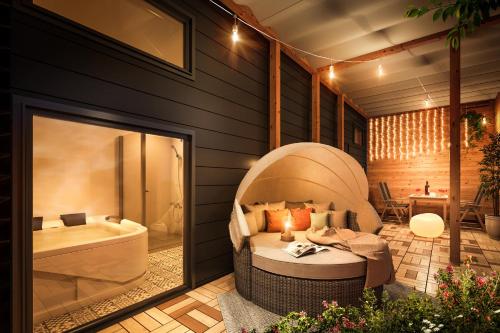 Mt. Fuji Glamping MOONLIGHT VILLA Kawaguchik, Fujikawaguchiko – Updated ...