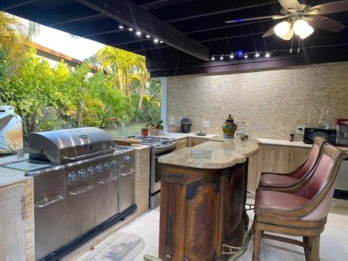 Luxury Estate on Old Cutler, Palmetto Bay (updated prices 2024)