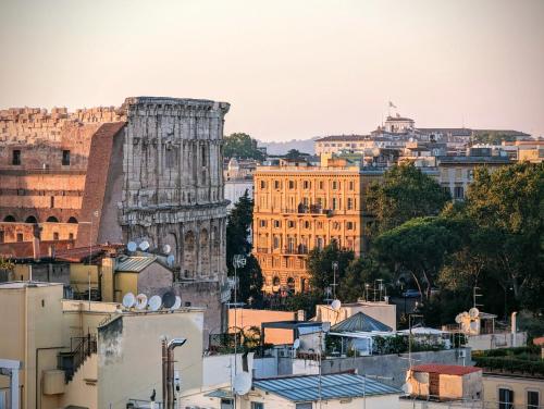 Colosseo Penthouse with 360° View Rooftop, Rome (updated prices 2024)