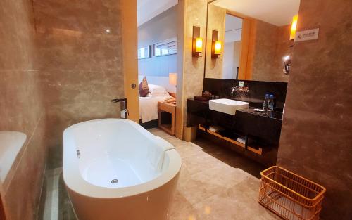 Mels Weldon Evergreen Lake Hotel Heyuan, Heyuan