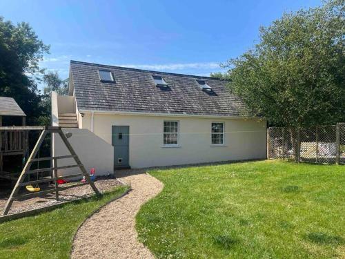 Garage loft conversion Killinchy, Killinchy (updated prices 2024)