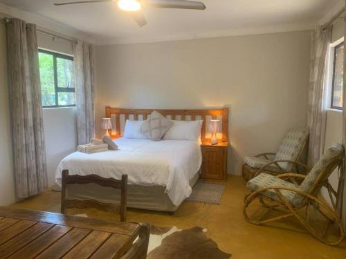 Vlakkieskraal FarmStay - Bosvark Cabin, Bela-Bela (updated prices 2024)