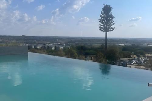 Luxury Executive Suite at Ellipse in Waterfall Midrand , Midrand ...