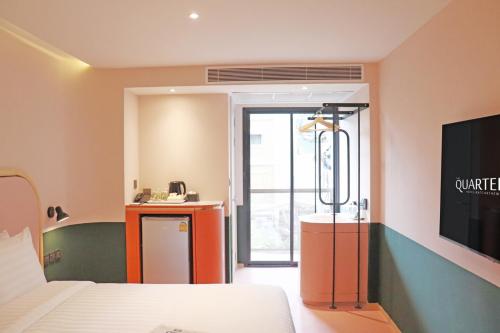 The Quarter Ratchathewi by UHG, Pom Prap – Updated 2024 Prices