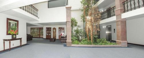 Radisson Hotel & Convention Center Toluca, Toluca (precios actualizados ...